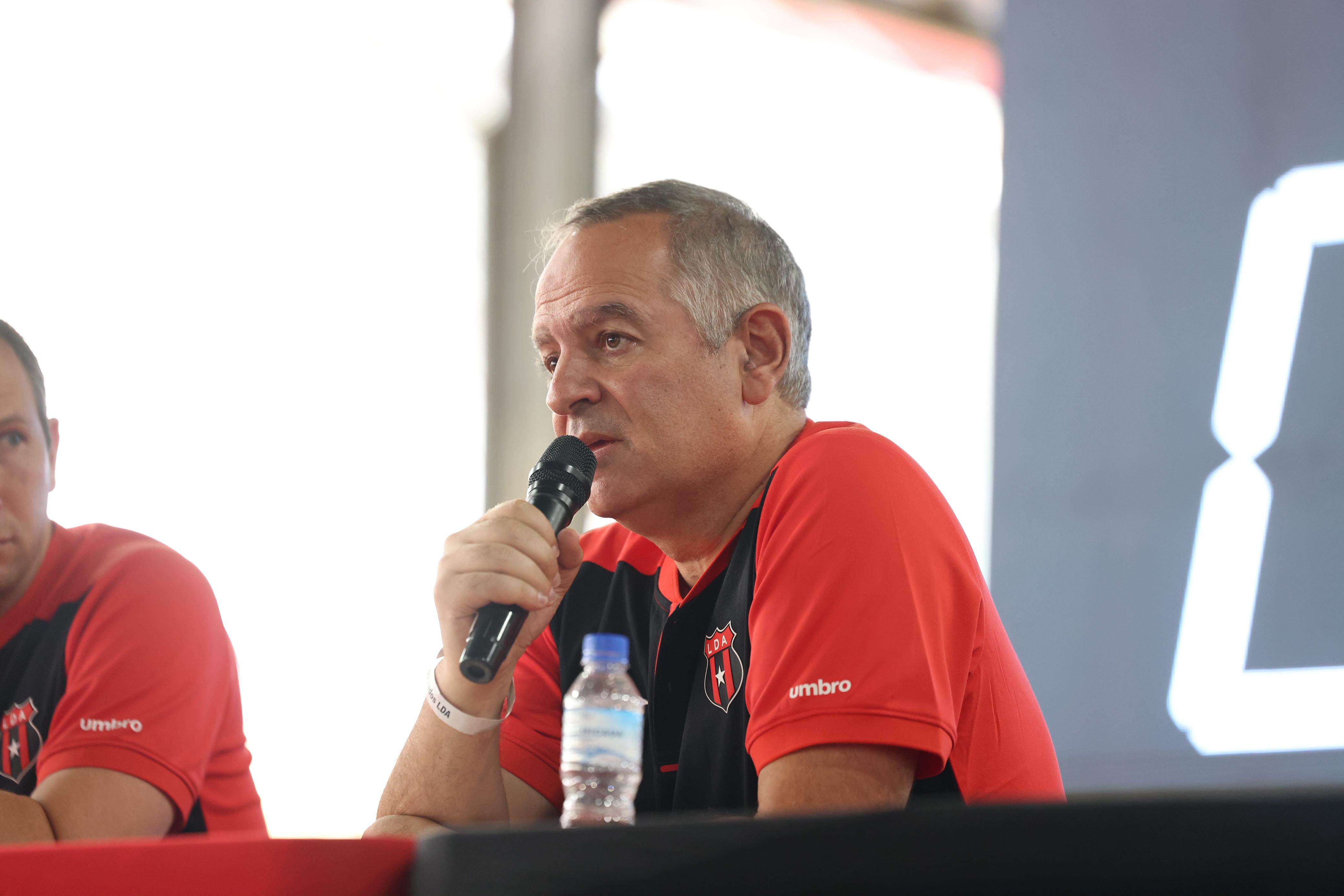 Comité de Licencias estudia solicitud de compra de equipo por parte de ...